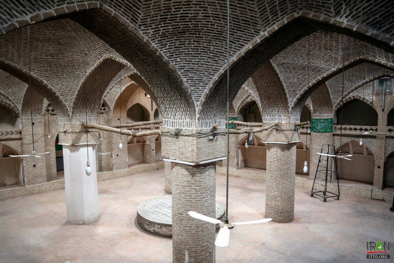 Zavareh Village Photo Gallery - Iran Travel and Tourism